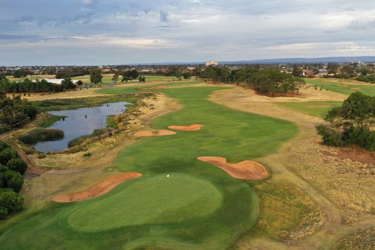 Royal Adelaide Golf Club – Par 5, 15th Hole / Photo: Gary Lisbon Golf ...